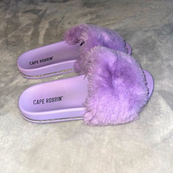 Cape Robbin | Shoes | Cape Robbin Lavender Fur Slides Size 8 | Poshmark